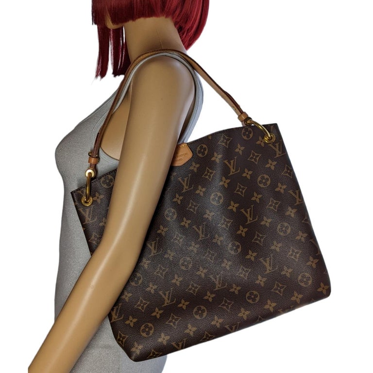 Louis Vuitton 2018 Monogram Canvas Graceful PM Hobo at 1stDibs