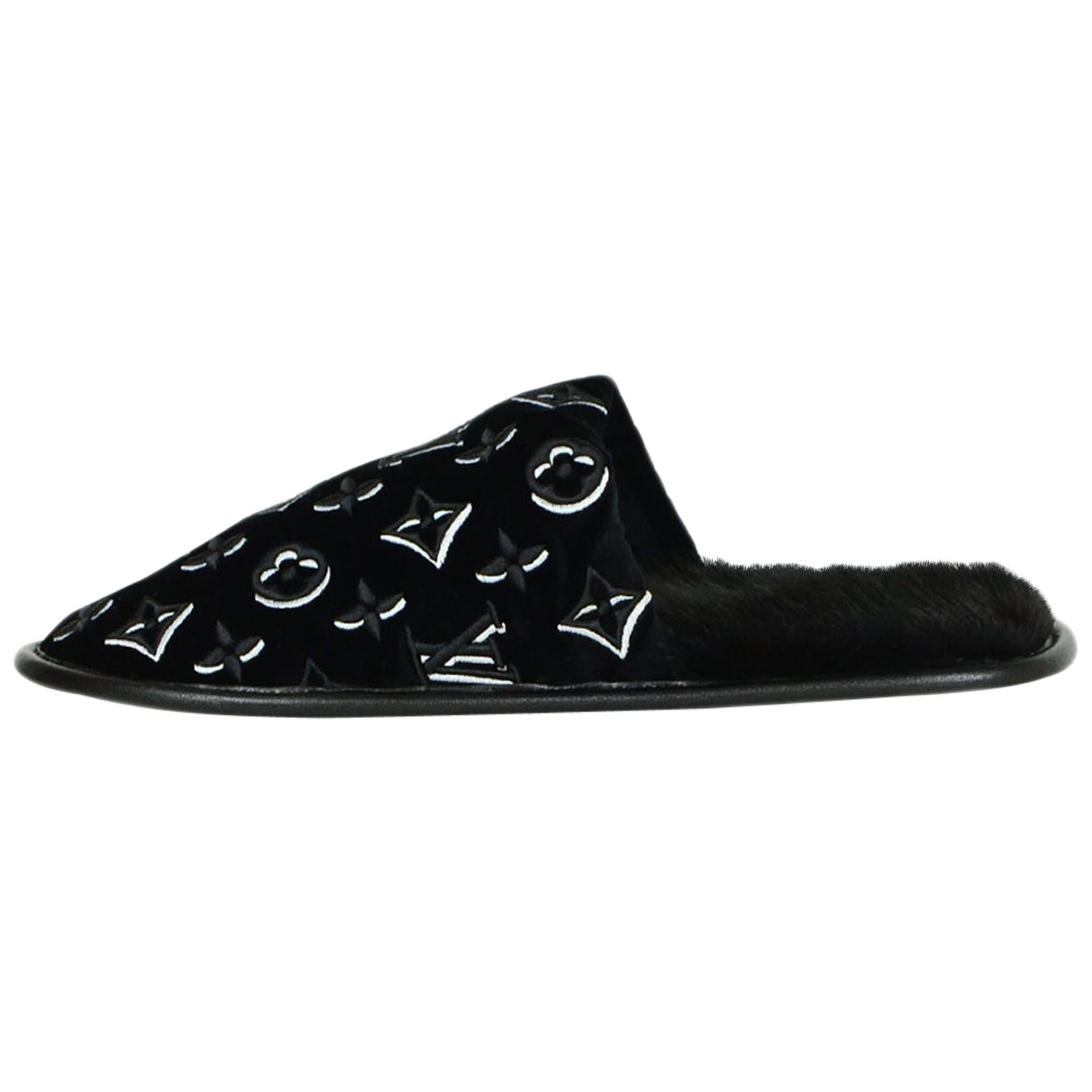 Louis Vuitton 2019 Black Velvet/Mink Fur Monogram Flat Loafer Slipper ...