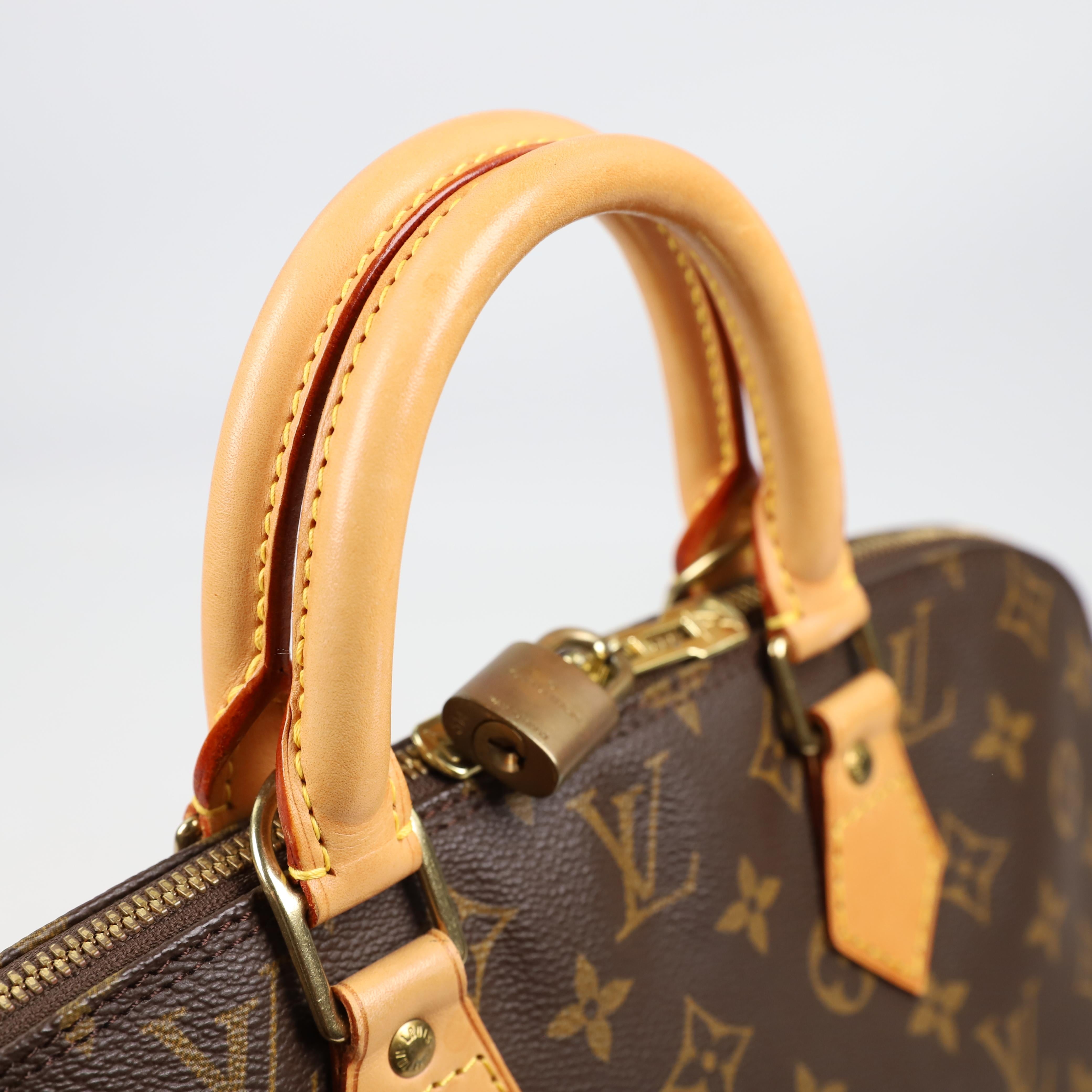 Louis Vuitton Alma leather handbag For Sale at 1stDibs