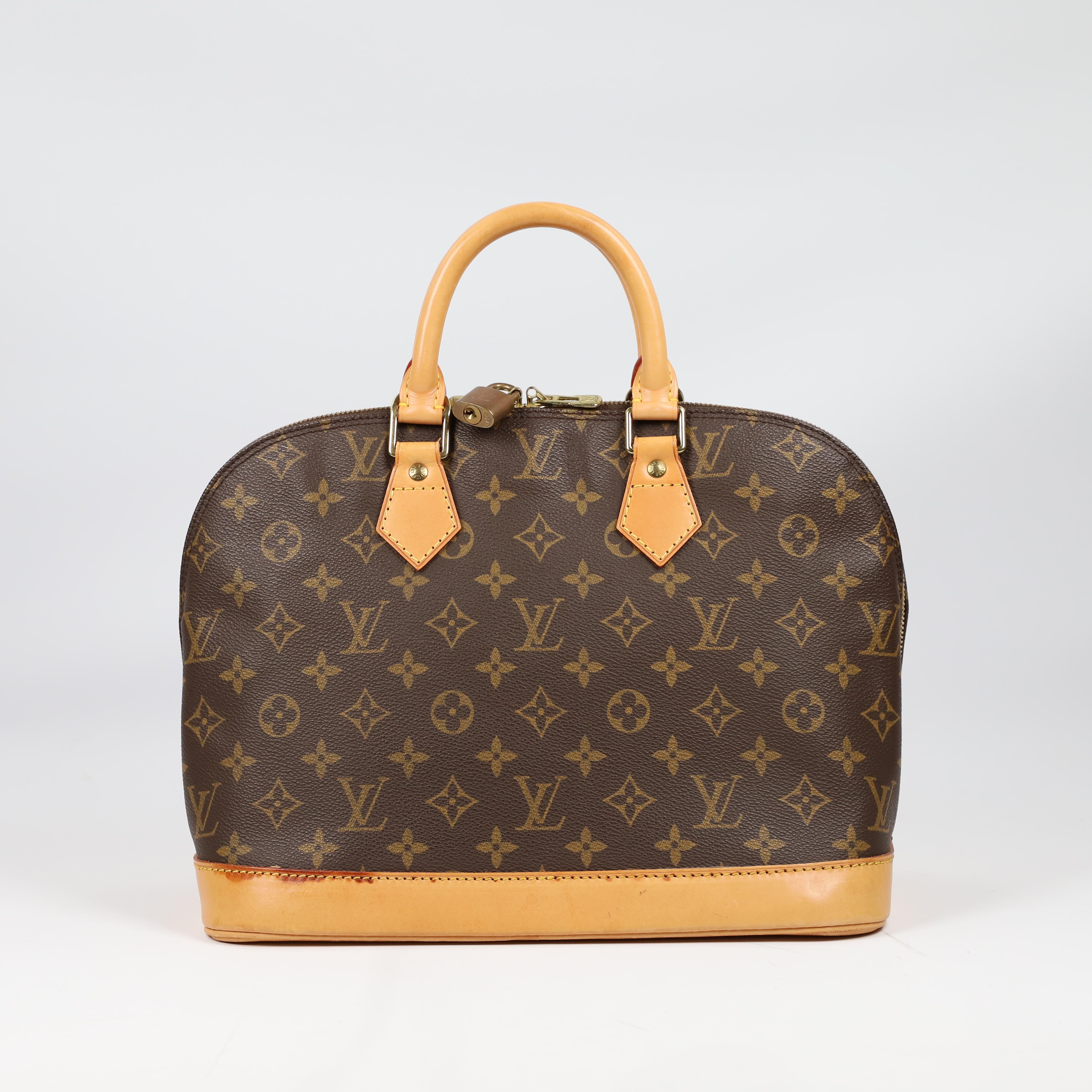 Louis Vuitton Alma leather handbag For Sale at 1stDibs