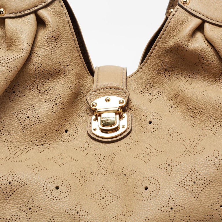 Louis Vuitton Beige Monogram Mahina Leather L Bag For Sale at 1stDibs