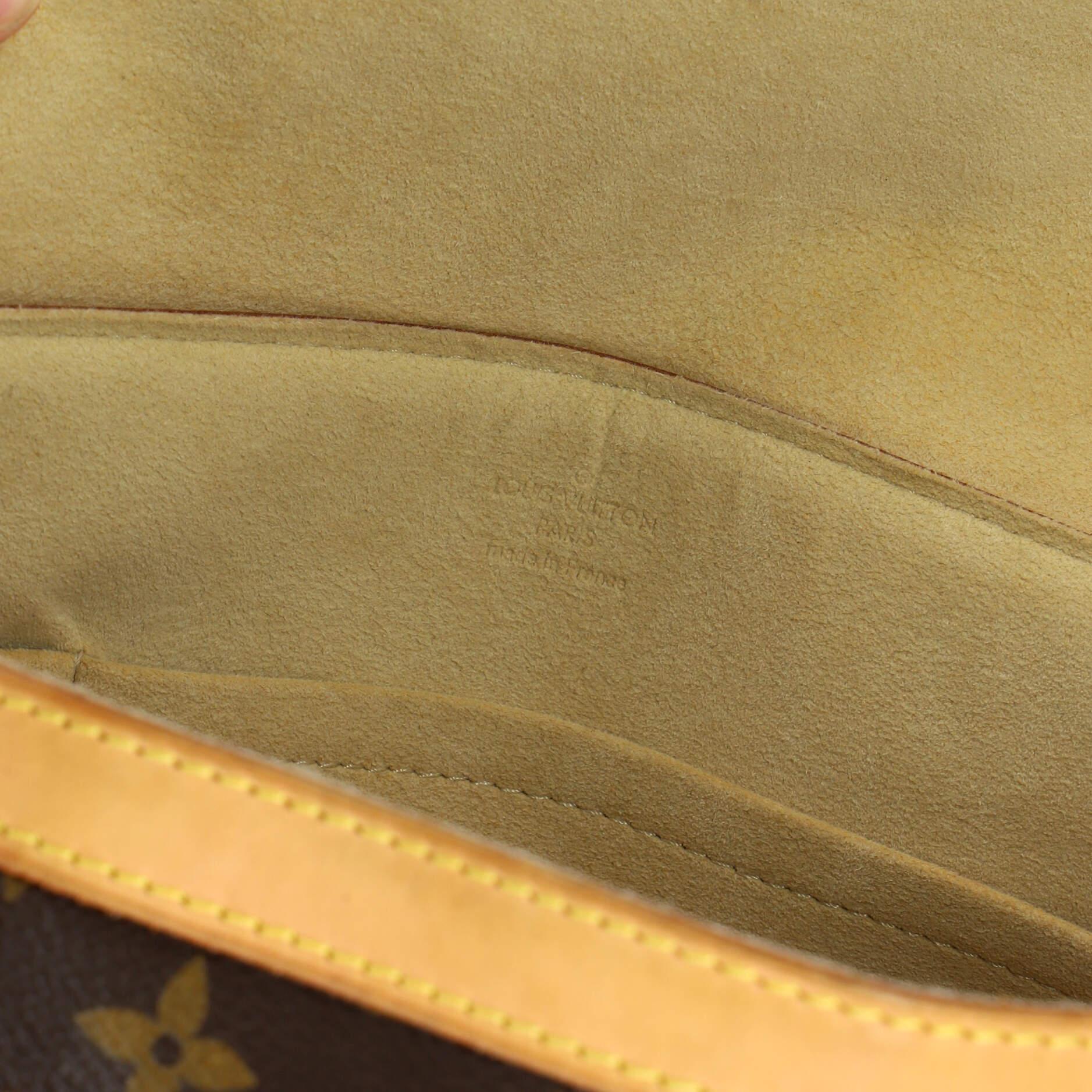 Louis Vuitton Beverly Handbag Monogram Canvas MM For Sale at 1stDibs