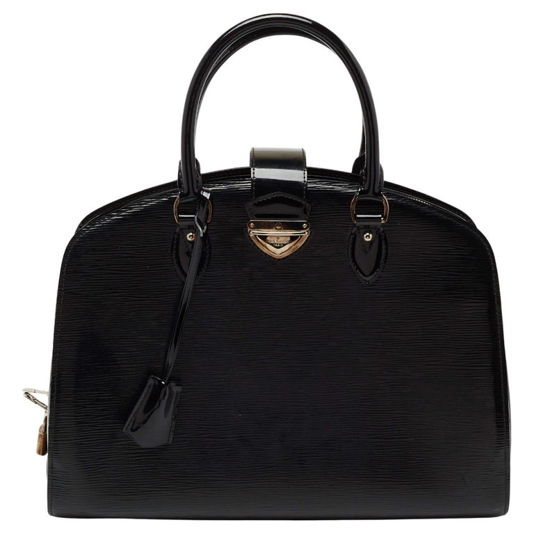 Louis Vuitton Black Electric Epi Leather Pont Neuf GM Bag For Sale at ...