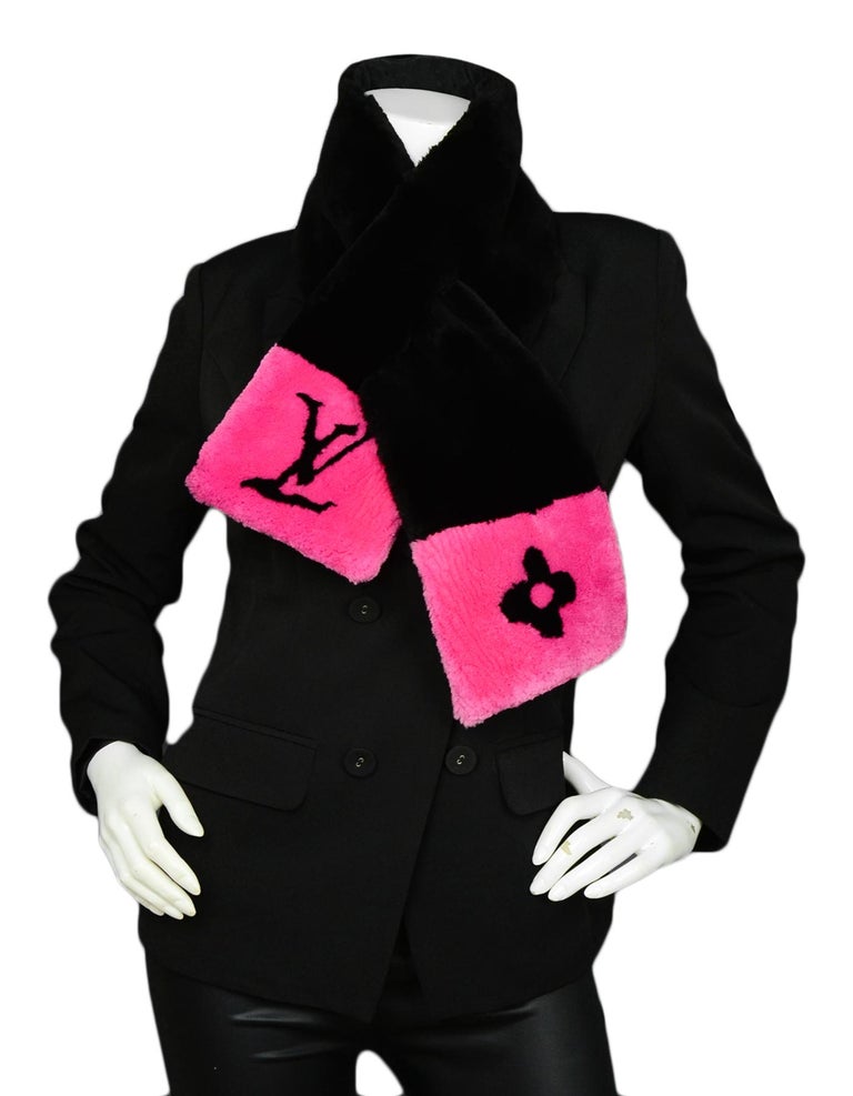 Louis Vuitton Black/Hot Pink "LV in the City" Beaver Fur Compact Scarf ...