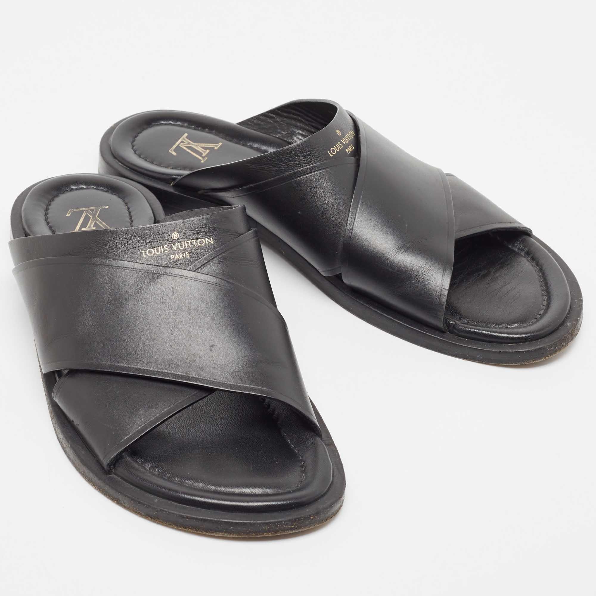 Louis Vuitton Black Leather Foch Slides Size 41 For Sale at 1stDibs