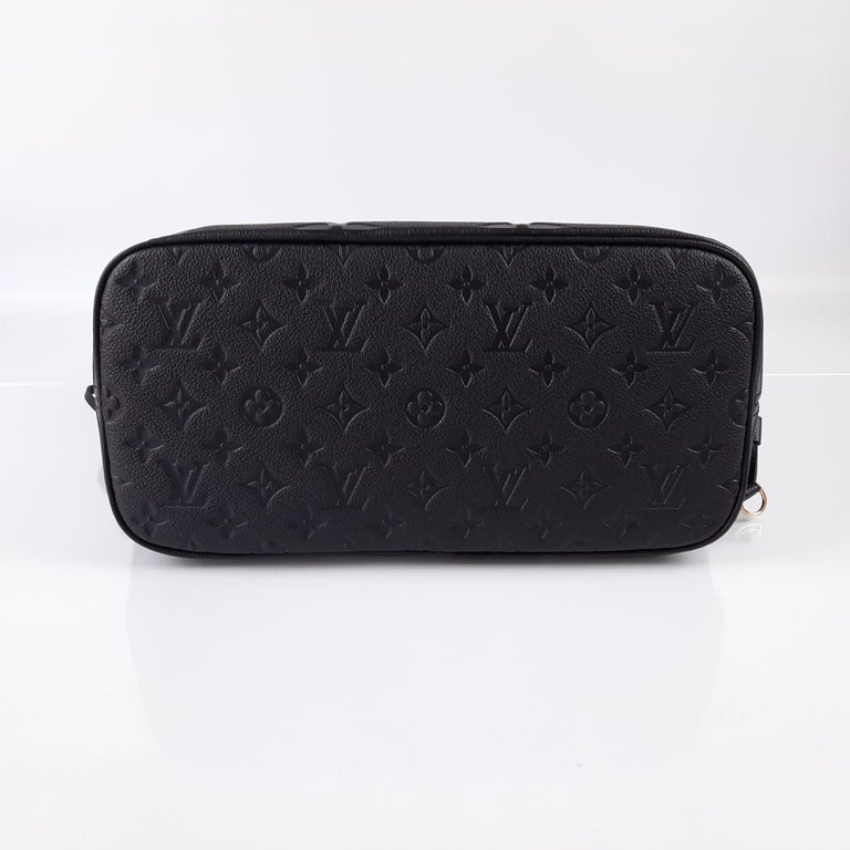 Louis Vuitton Black Neverfull MM tote bag For Sale at 1stDibs