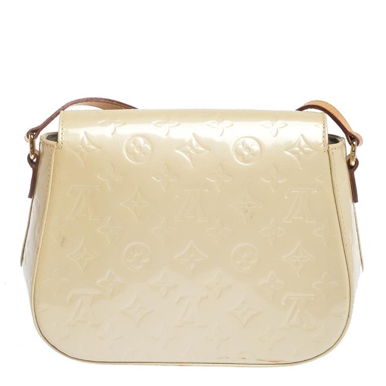 Louis Vuitton Blanc Corail Monogram Vernis Bellflower PM Bag at 1stDibs