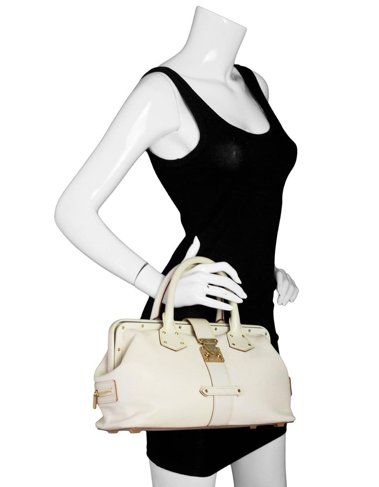 Louis Vuitton Blanc White Leather Suhali L'Ingenieux PM Doctor Frame ...