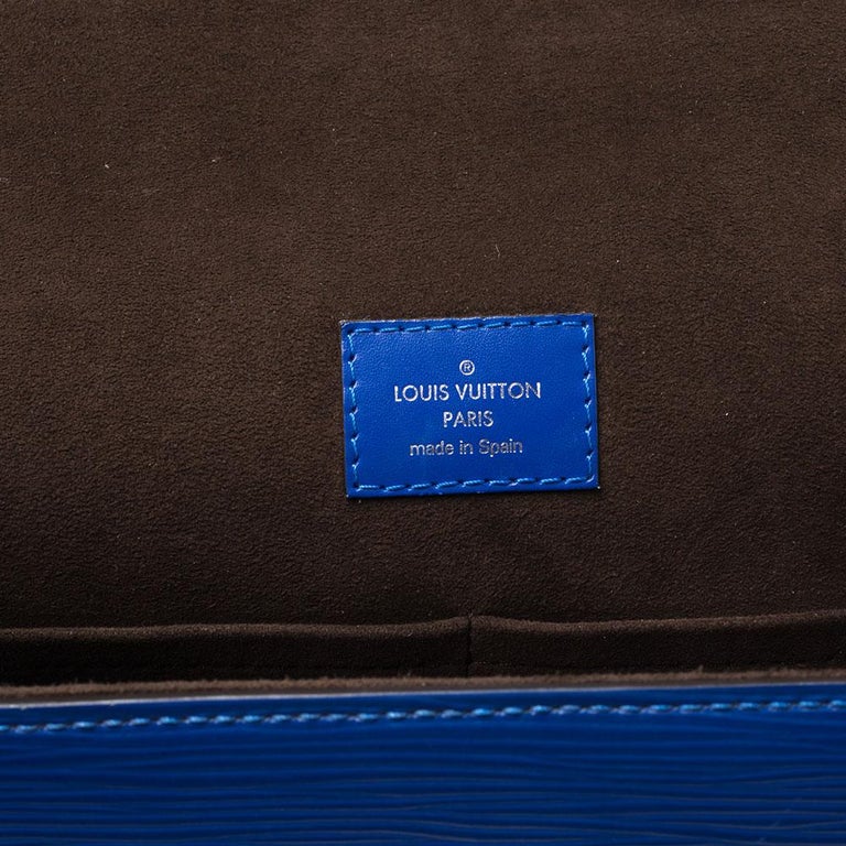 Louis Vuitton Blueberry Epi Leather Cluny MM Bag at 1stDibs
