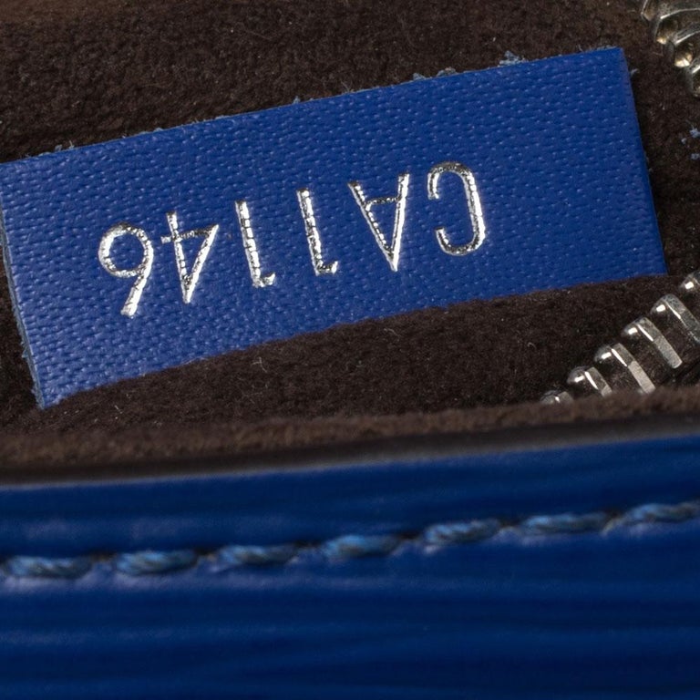 Louis Vuitton Blueberry Epi Leather Cluny MM Bag at 1stDibs