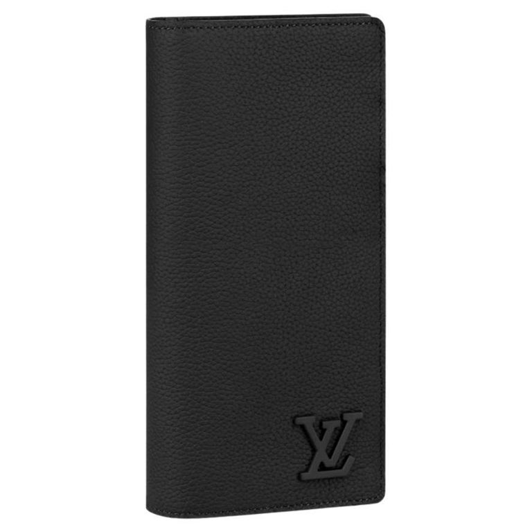 Louis Vuitton Brazza Wallet Black Grained Calfskin For Sale at 1stDibs