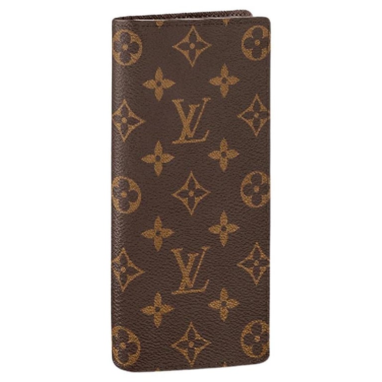 Louis Vuitton Brazza Wallet Monogram Canvas For Sale at 1stDibs