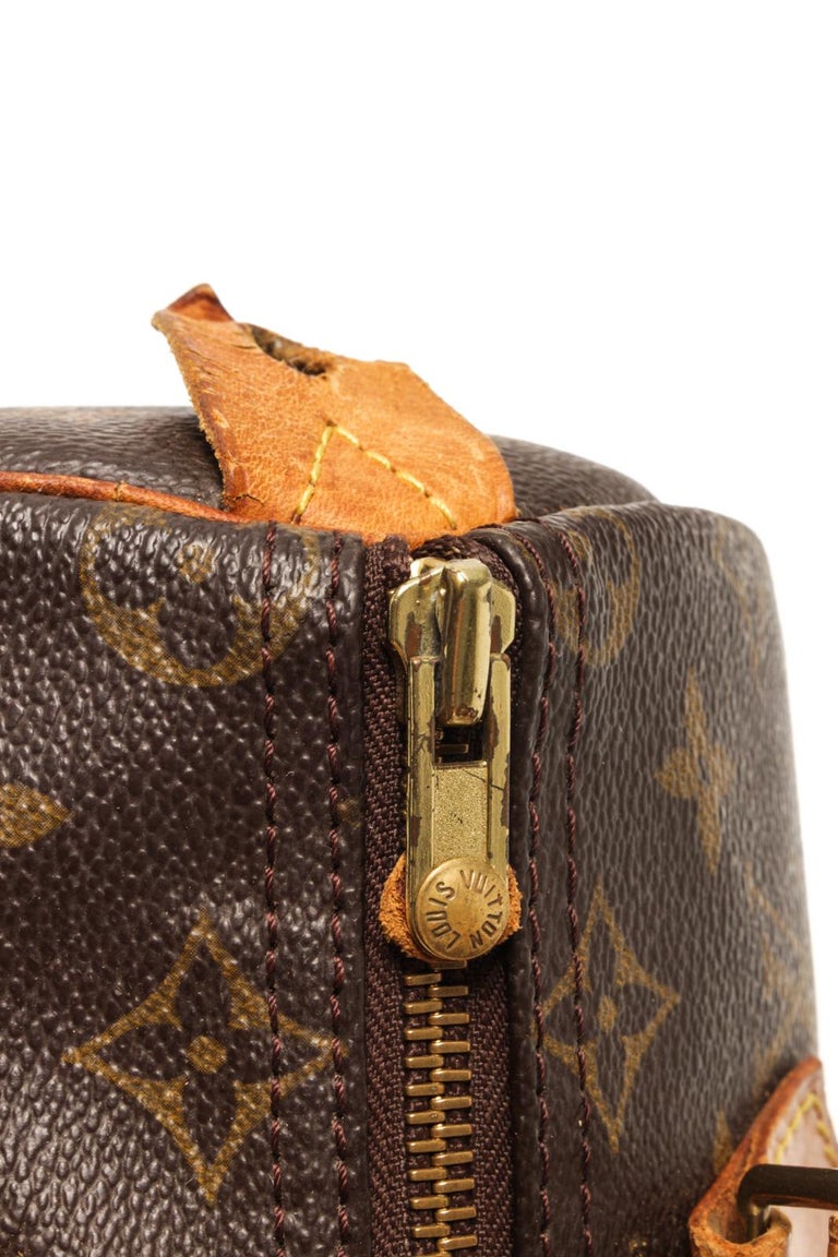 Louis Vuitton Brown Monogram Speedy 25 Handbag For Sale at 1stDibs