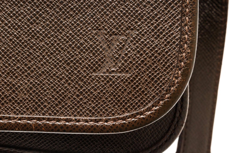 Louis Vuitton Brown Taiga Leather Andrei Shoulder Bag For Sale at 1stDibs
