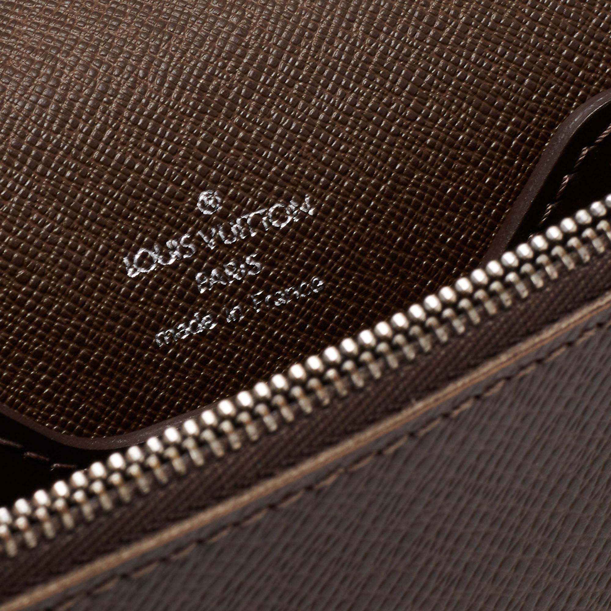 Louis Vuitton Brown Taiga Leather Minuto Portfolio Case at 1stDibs ...