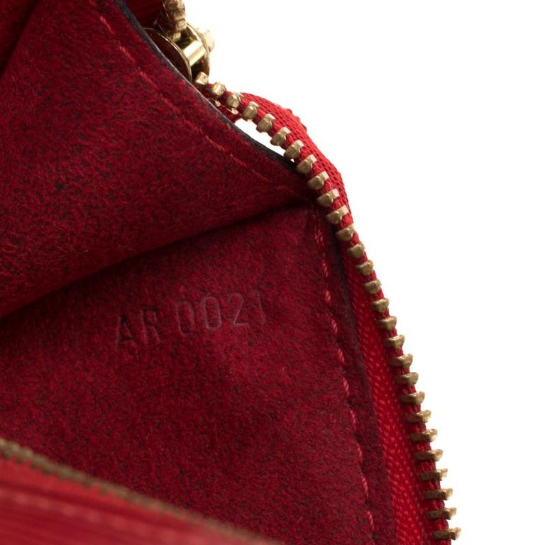 Louis Vuitton Red Square Box Baguette | semashow.com