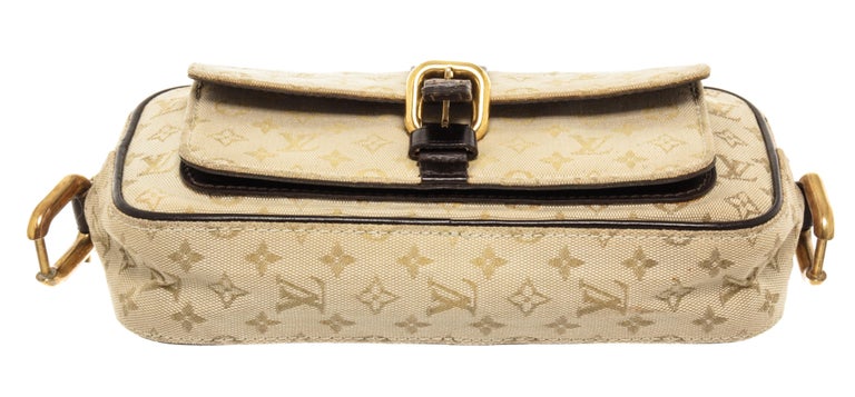 Louis Vuitton Cream Mini Lin Monogram Juliette For Sale at 1stDibs