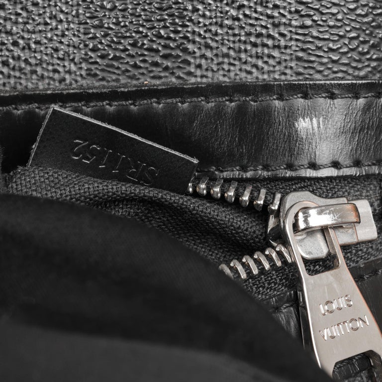 LOUIS VUITTON Damier Graphite Coated Canvas Mick PM For Sale at 1stDibs