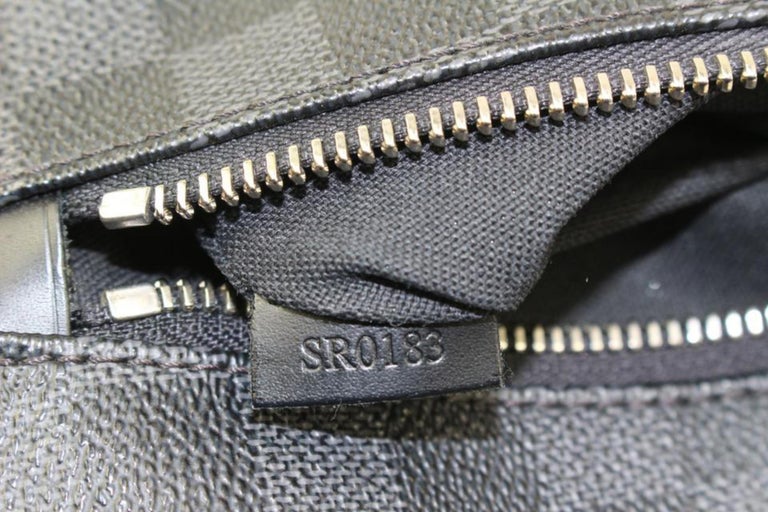 Louis Vuitton Damier Graphite Mick PM Messenger Crossbody 30lk311s For ...