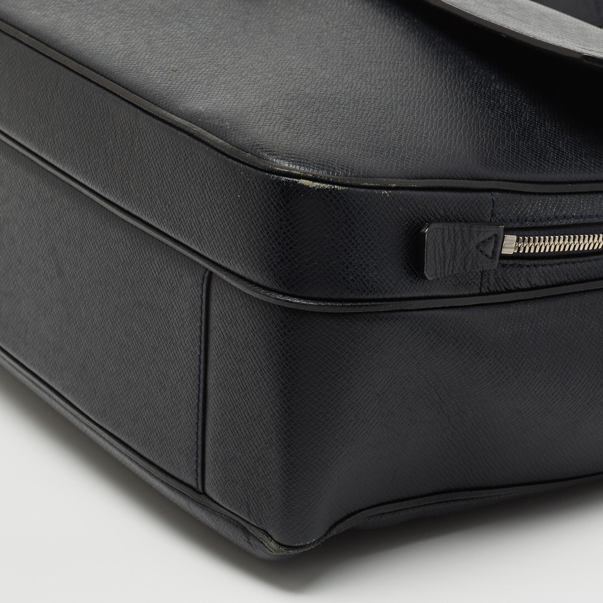 Louis Vuitton Dark Blue Taiga Leather Vassili GM Bag at 1stDibs