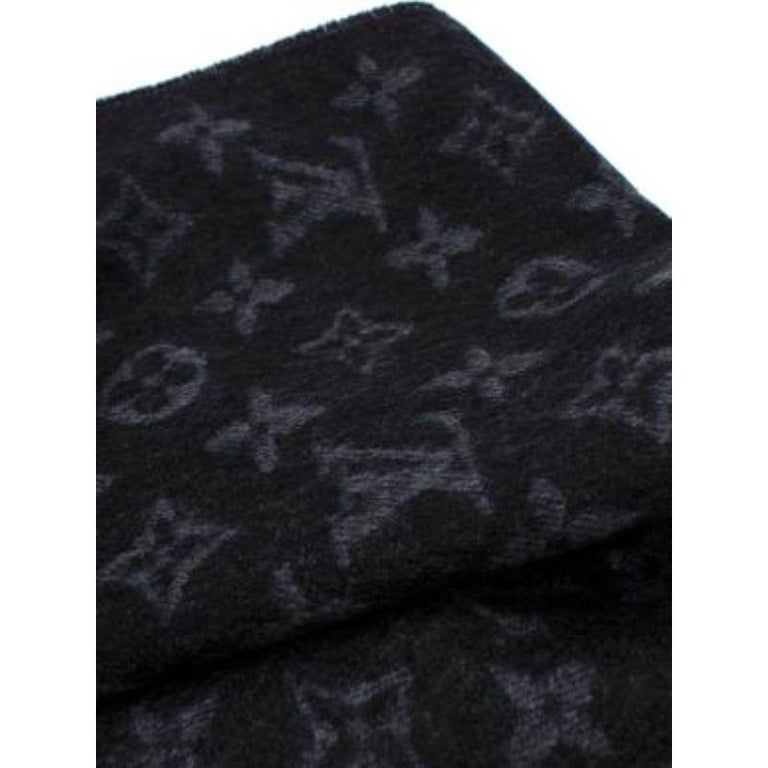 Louis Vuitton Dark Grey Cashmere and Wool Monogram Gradient Scarf For ...