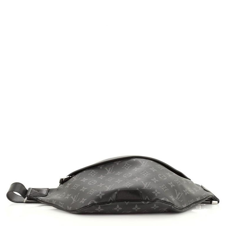 Louis Vuitton Discovery Bumbag Monogram Eclipse Canvas at 1stDibs | louis vuitton discovery ...