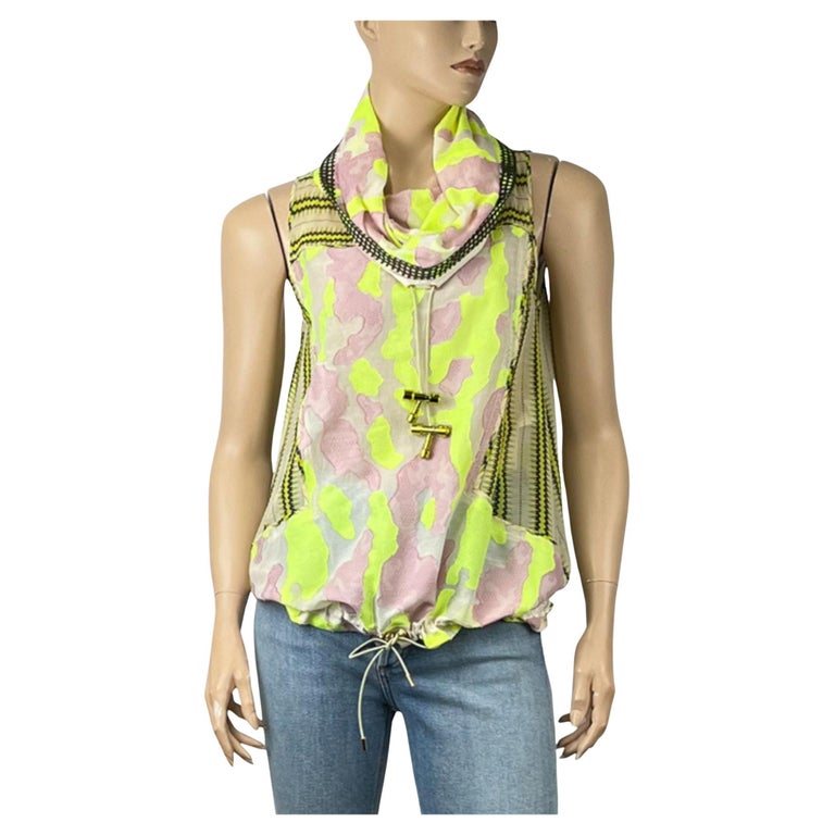 Louis Vuitton EU 36 Beige and Neon Yellow Patterned Ruffled Sleeveless ...