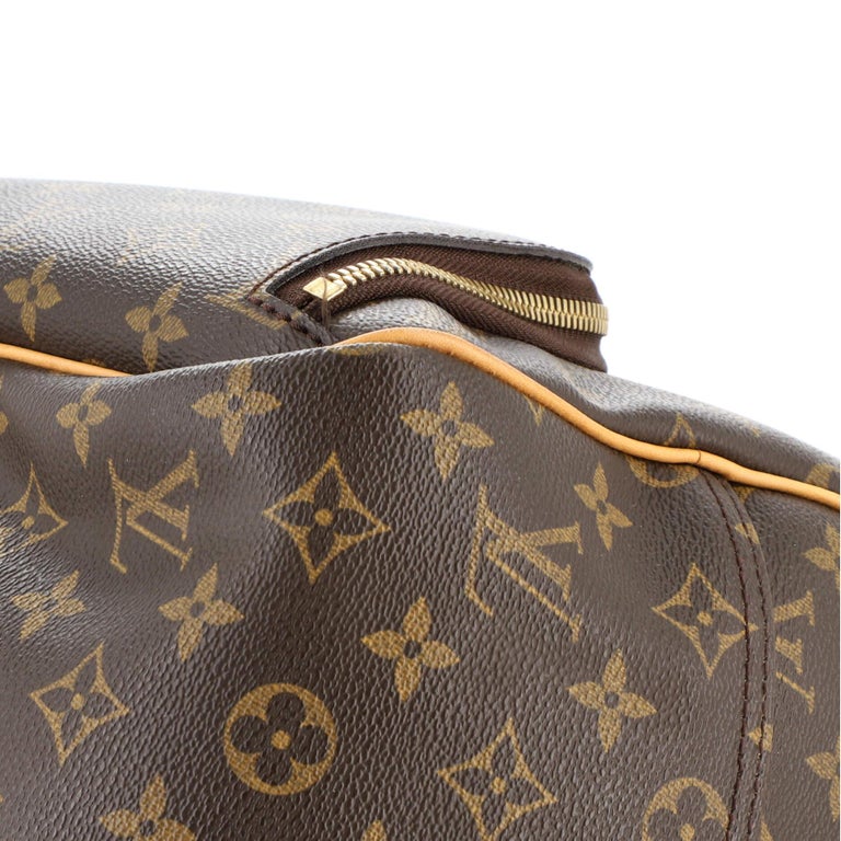 Louis Vuitton Evasion Travel Bag Monogram Canvas MM For Sale at 1stDibs