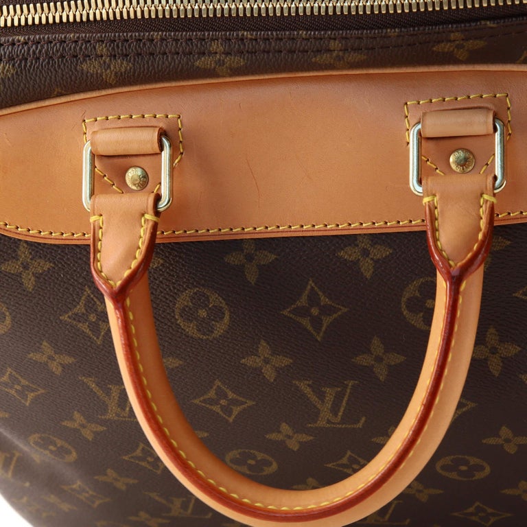 Louis Vuitton Evasion Travel Bag Monogram Canvas MM For Sale at 1stDibs