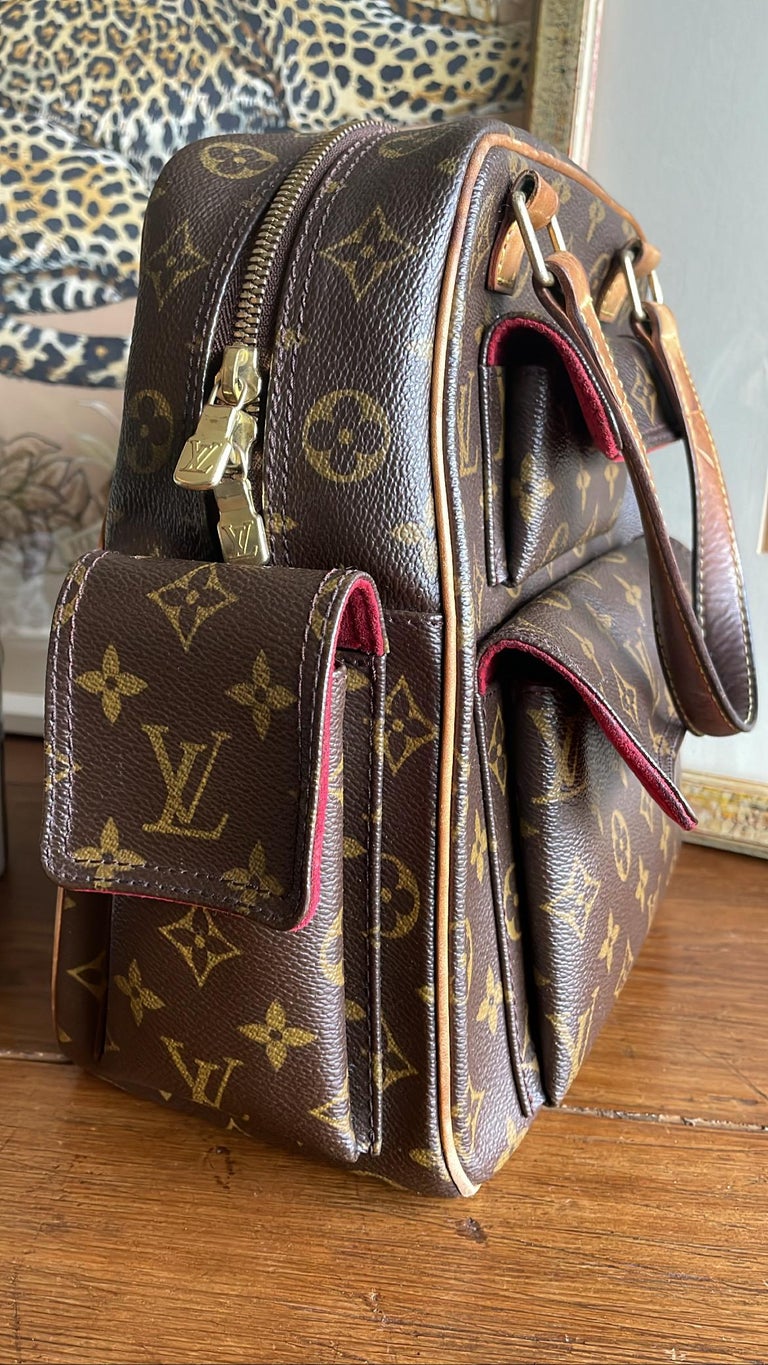 Louis Vuitton Excentric Citè Limited Edition Bag For Sale at 1stDibs
