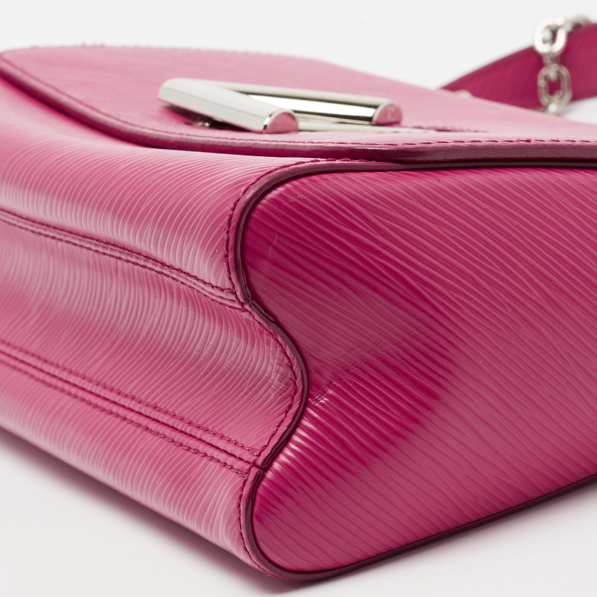 Louis Vuitton Fuchsia Epi Leather Twist MM Bag at 1stDibs | lv fuchsia ...