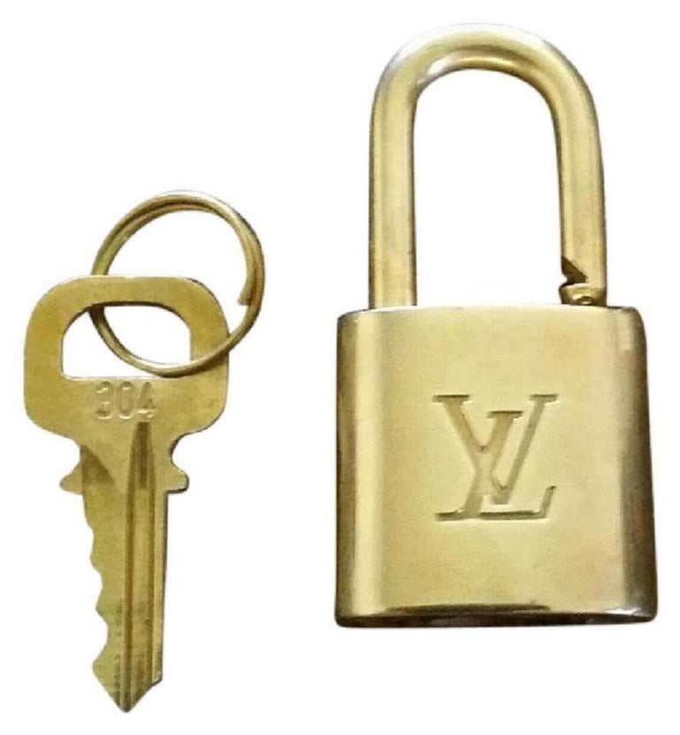 Louis Vuitton Gold Single Key Lock Pad Lock and Key 867581 For Sale at ...