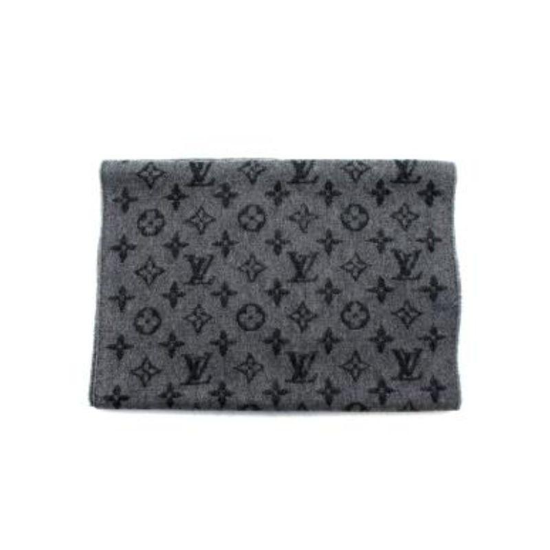 Louis Vuitton Grey Cashmere and Wool Monogram Gradient Scarf For Sale ...
