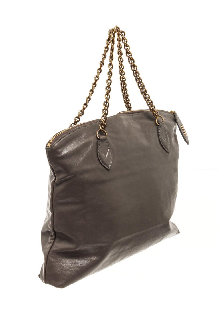 Louis Vuitton Grey Leather Lockit Chain Shoulder Bag For Sale at 1stDibs