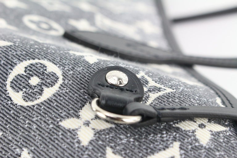 Louis Vuitton Grey Monogram Denim Neverfull MM with Pouch 2LVJ1117 For ...