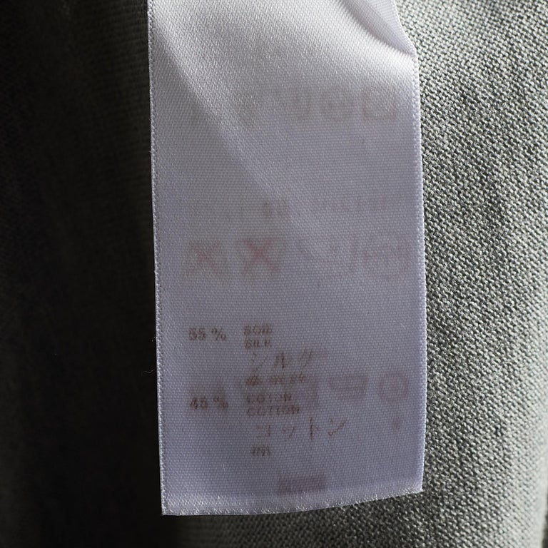 Louis Vuitton Grey Silk and Cotton Knit Logo Detail T-Shirt M For Sale ...