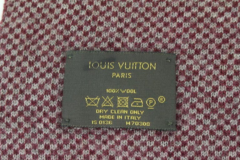 Louis Vuitton Handwriting Burgundy Scarf 4lk830s For Sale at 1stDibs