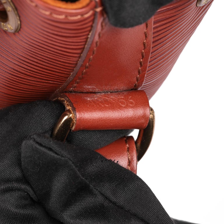LOUIS VUITTON Kenyan Fawn Epi Leather Vintage Petit Noé For Sale at 1stDibs