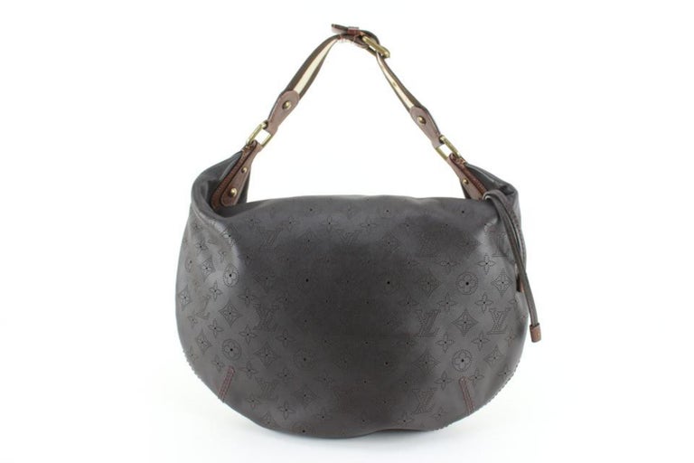 Louis Vuitton Limited Edition Moka Leather Onatah GM 86lv817s at 1stDibs
