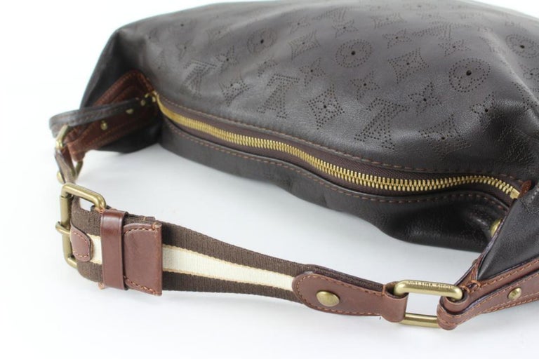 Louis Vuitton Limited Edition Moka Leather Onatah GM 86lv817s at 1stDibs