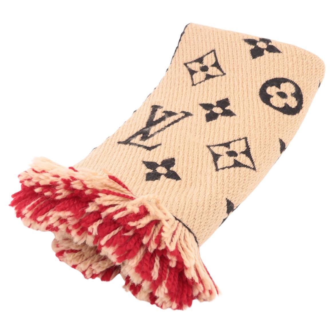 Fendi Roma Scarf Wool White x Navy Blue For Sale at 1stDibs