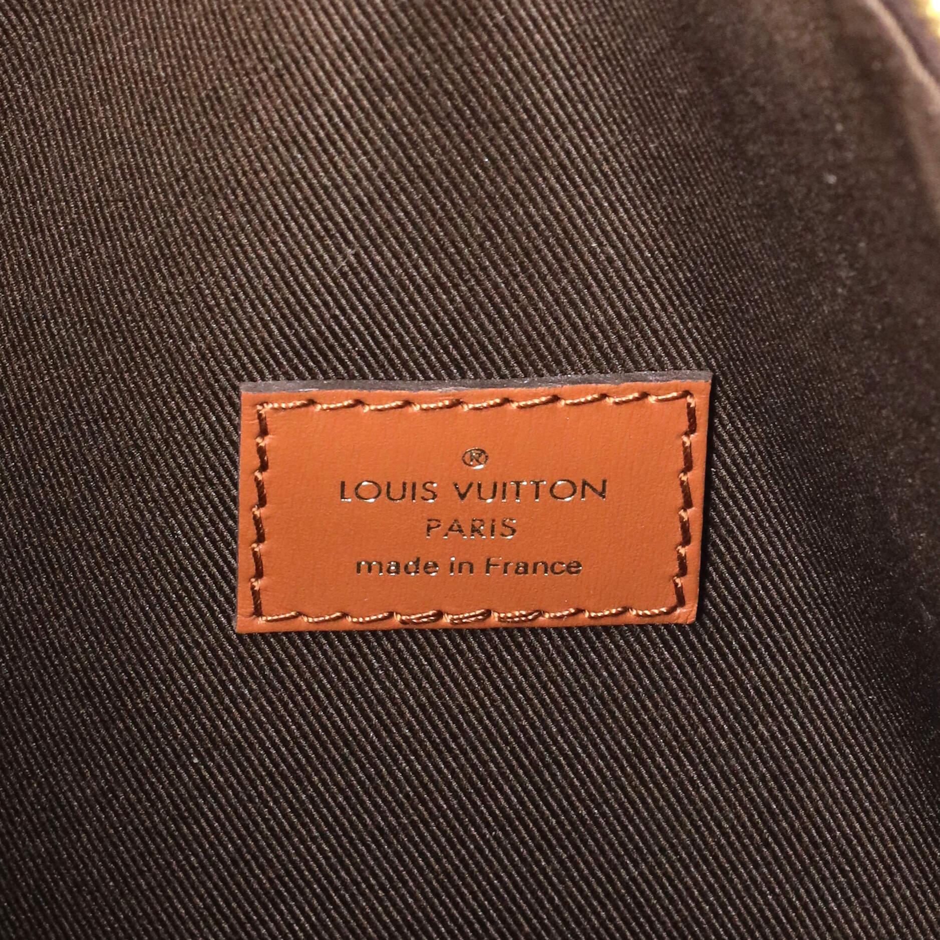 Louis Vuitton Loop Hobo Reverse Monogram Canvas For Sale at 1stDibs