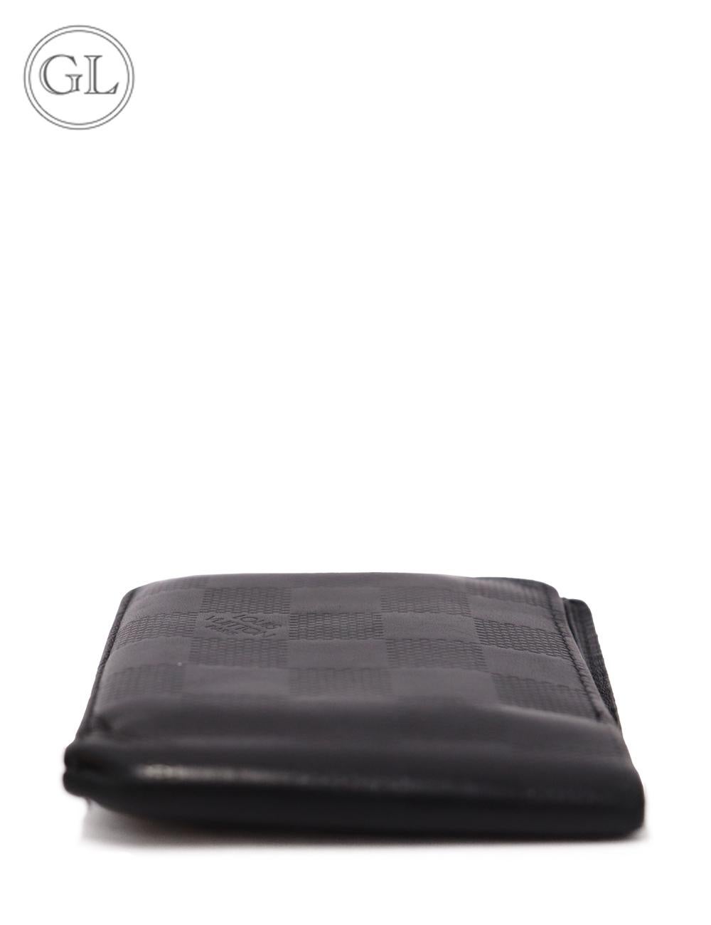 Louis Vuitton Men Multiple Wallet in embossed Damier Infini leather ...