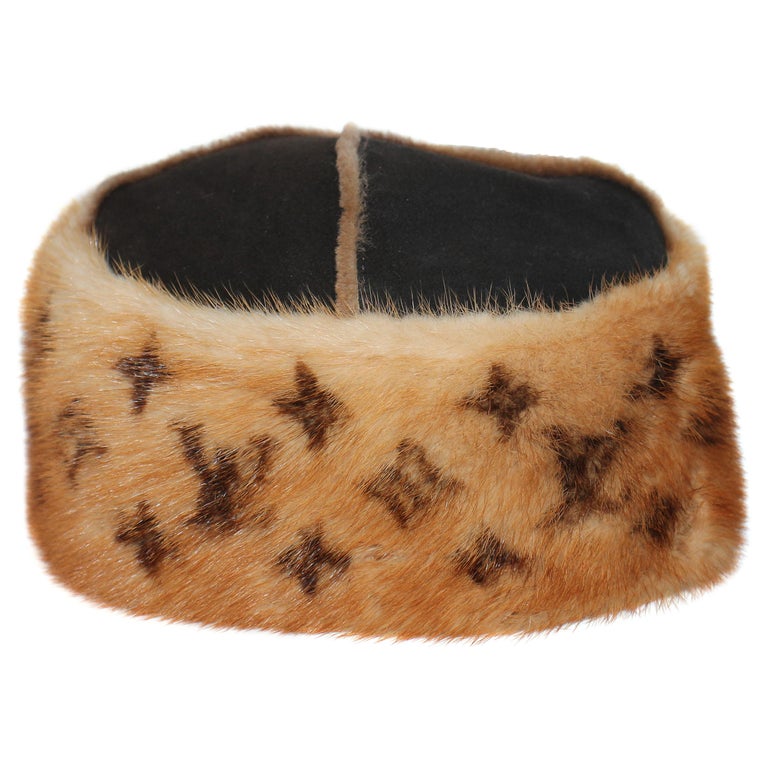 Louis Vuitton Mink Brown Beret For Sale at 1stDibs | louis vuitton ...