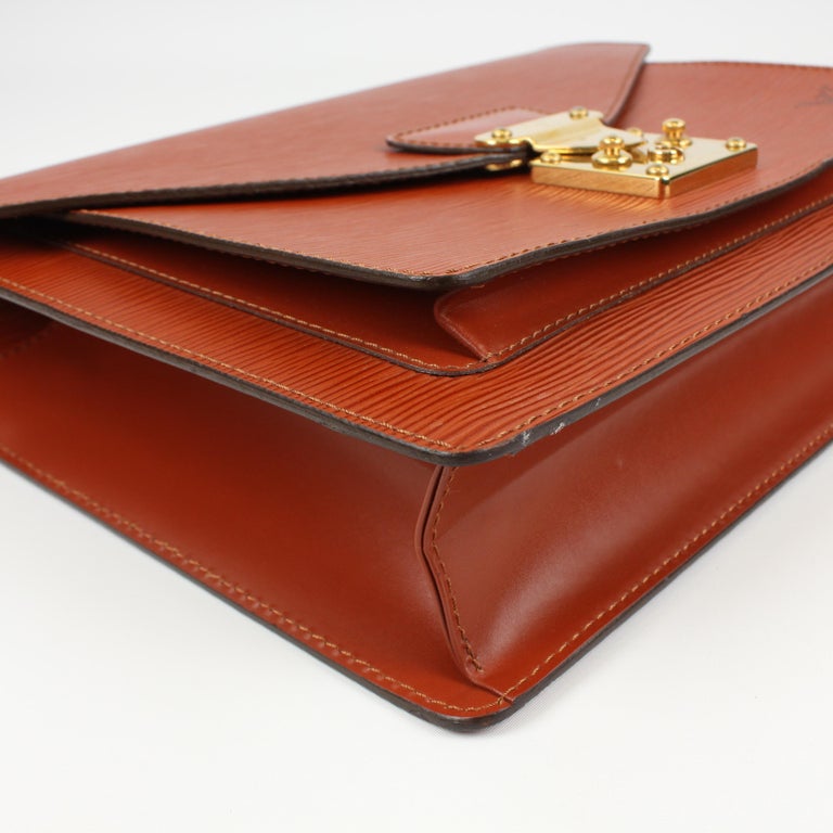 Louis Vuitton Monceau Crossbody Bag in Leather For Sale at 1stDibs