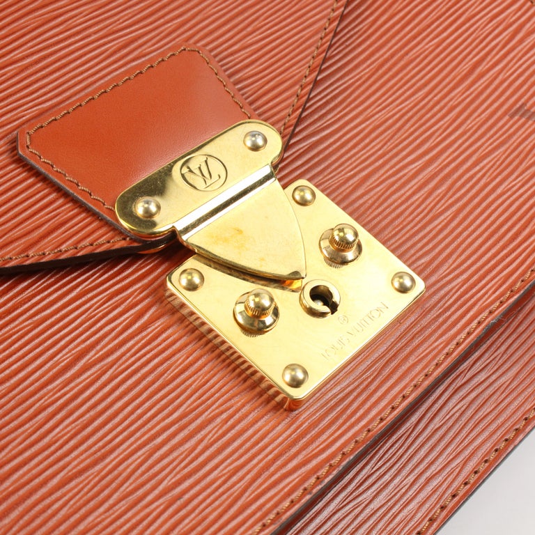 Louis Vuitton Monceau Crossbody Bag in Leather For Sale at 1stDibs