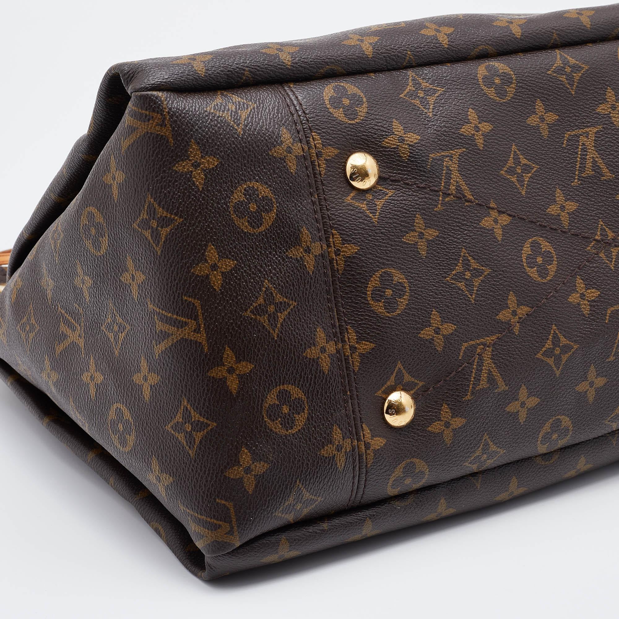 Louis Vuitton Monogram Canvas Artsy MM Bag at 1stDibs