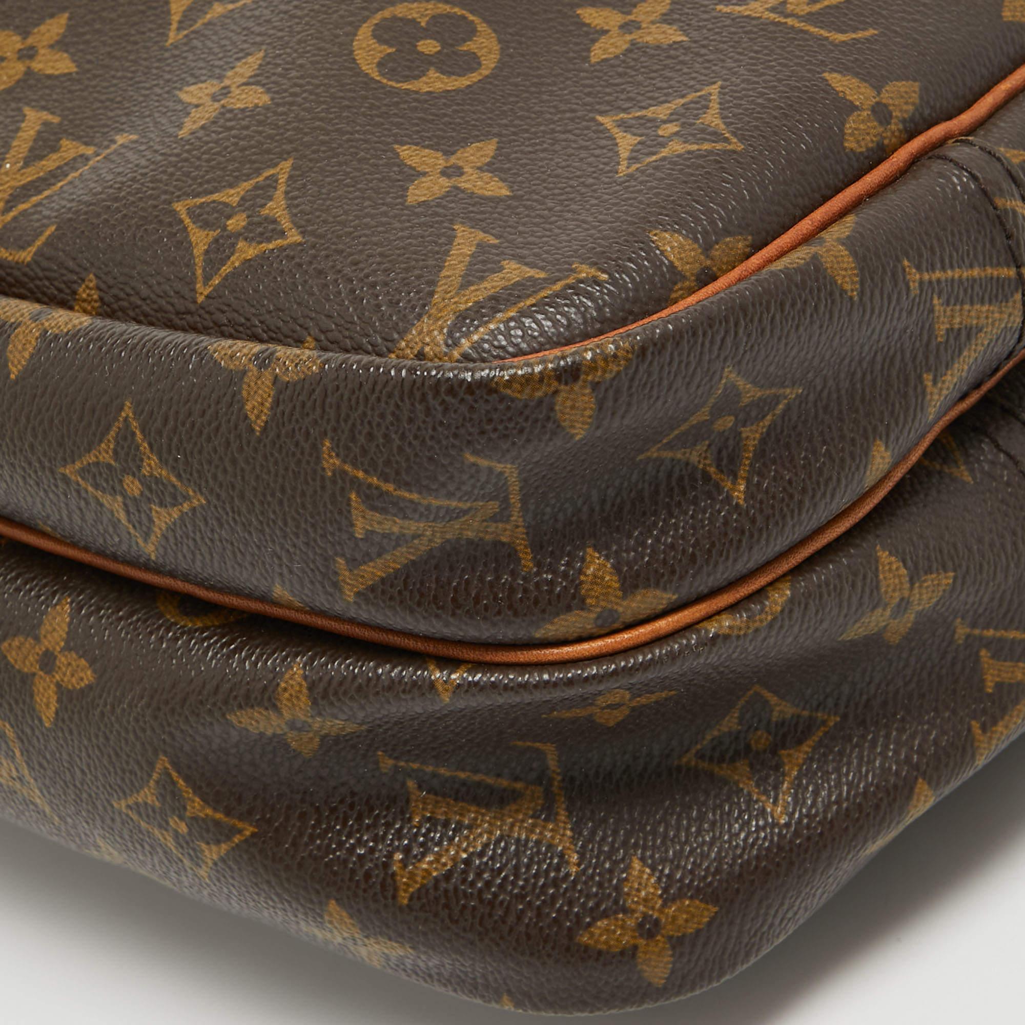 Louis Vuitton Monogram Canvas Reporter PM Bag at 1stDibs