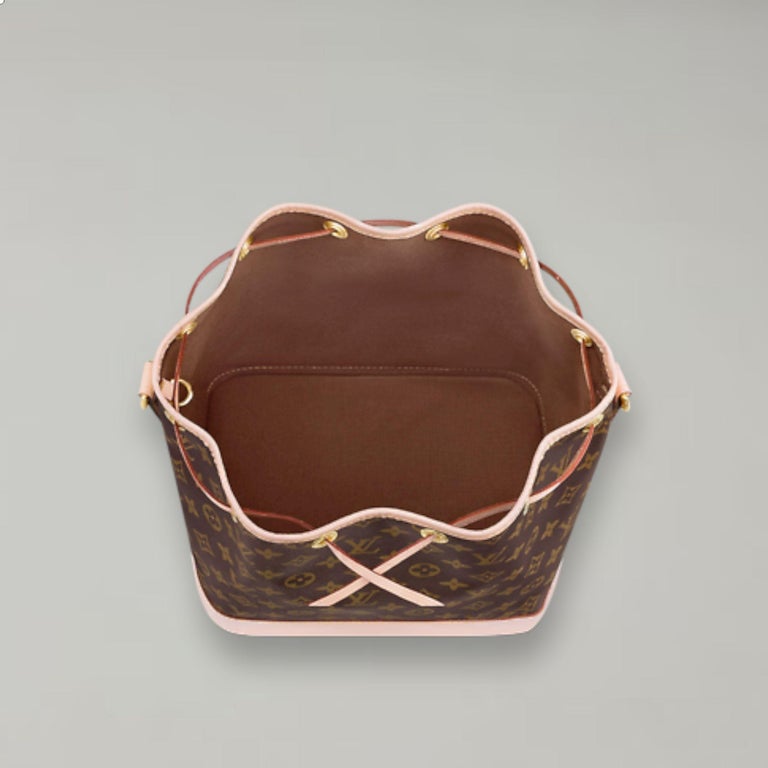 Louis Vuitton Monogram Coated Canvas Petit Noé For Sale at 1stDibs