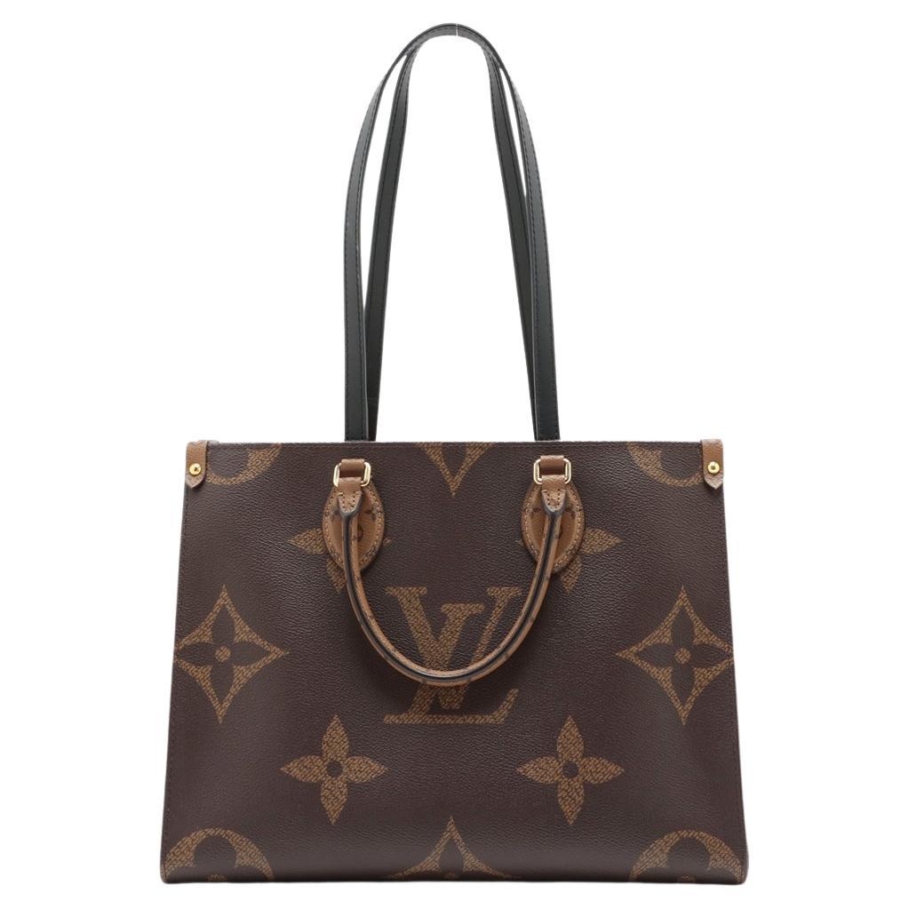 Louis Vuitton Monogram Giant Reverse On the Go MM For Sale at 1stDibs